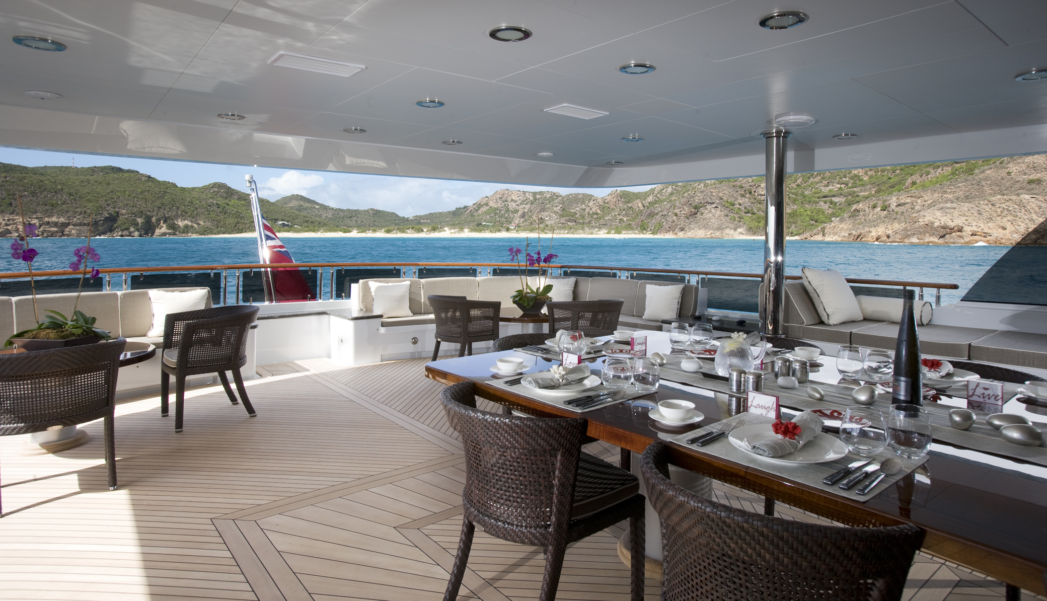 Yacht OCEAN CLUB, Trinity Yachts | CHARTERWORLD Luxury Superyacht Charters